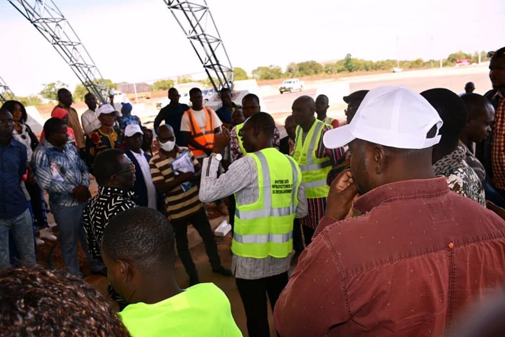 Projet de modernisation des postes de péage du Burkina : Le poste de ...