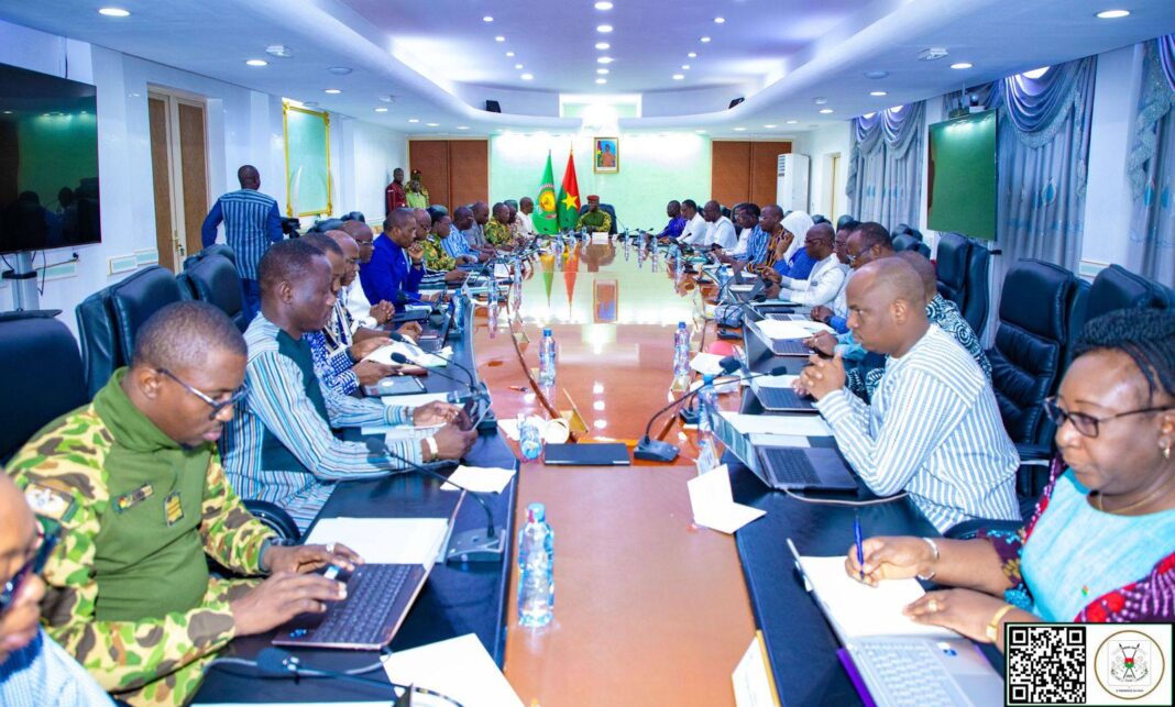 Burkina Faso/remaniement ministériel : 4 départs, 2 entrants ...